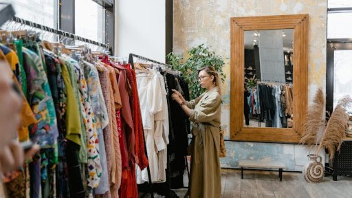 86 Gambar Foto Desain Toko Pakaian Yang Harus Kamu Coba